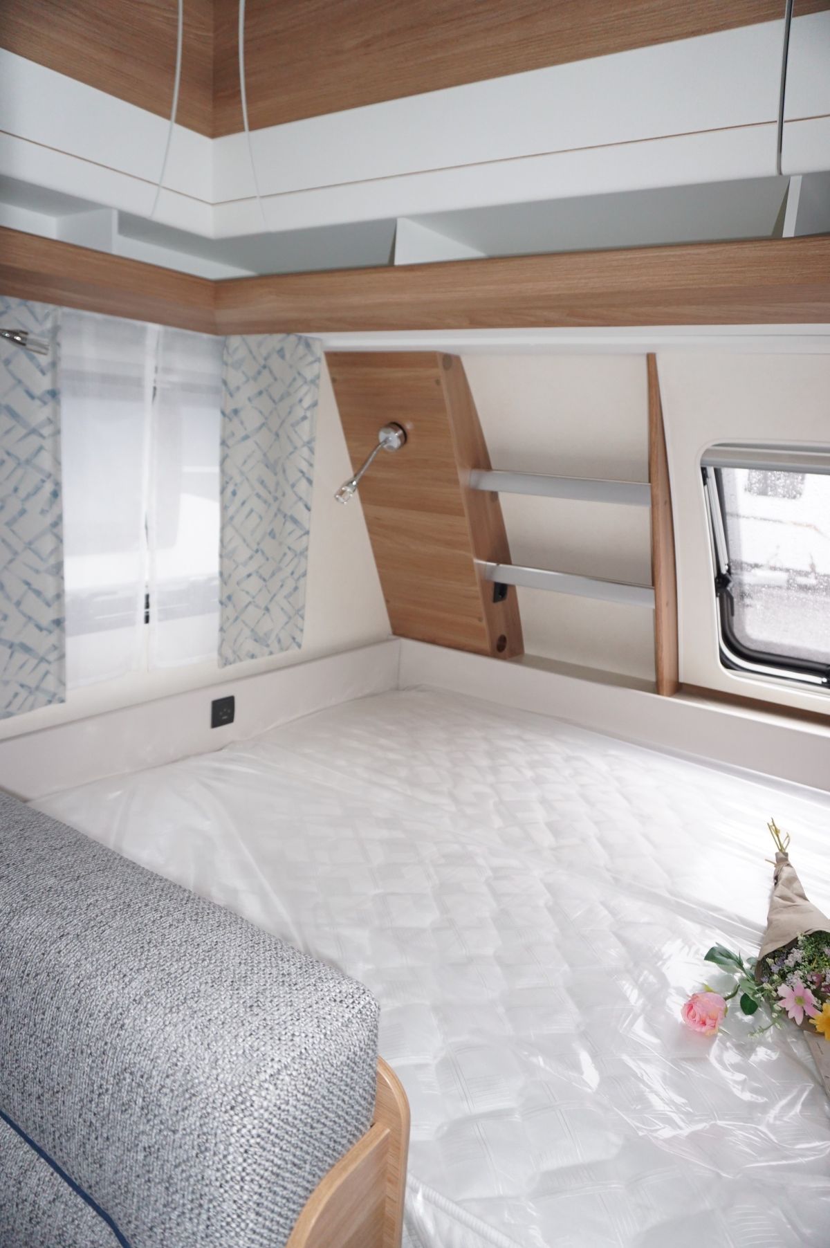 Nieuw - Box Caravans